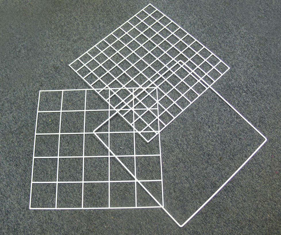 B8H47968 - Quadrat - Grid of 25 Squares | Philip Harris