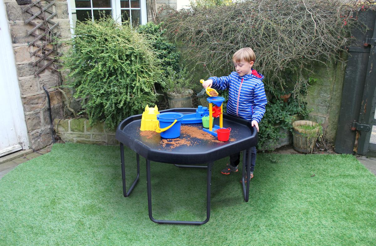 Sand Tables, Water & Play Trays & Sand Water Trays For EYFS | GLS