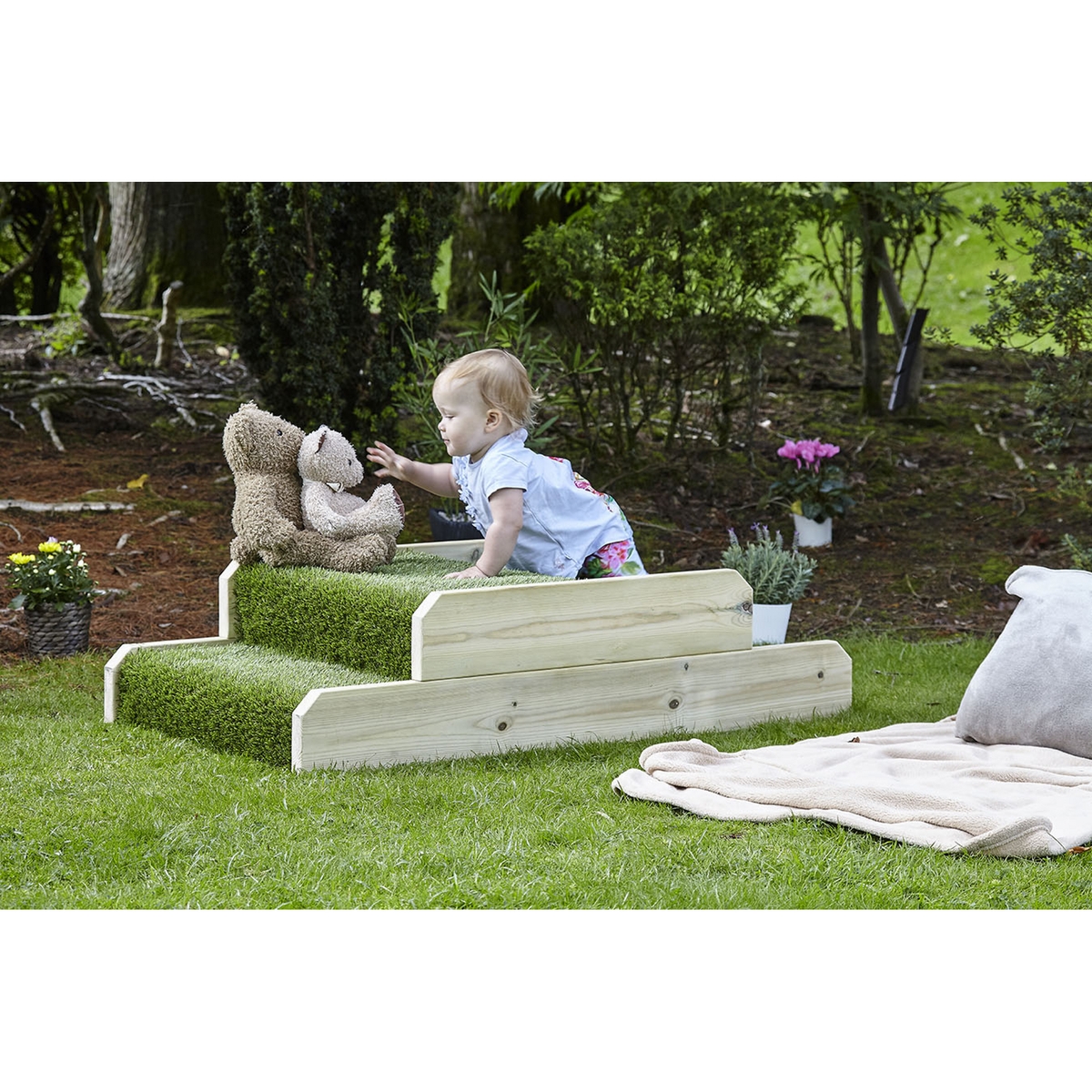 Millhouse Outdoor Under 2s Step Crawl | HC1869146 | Findel International