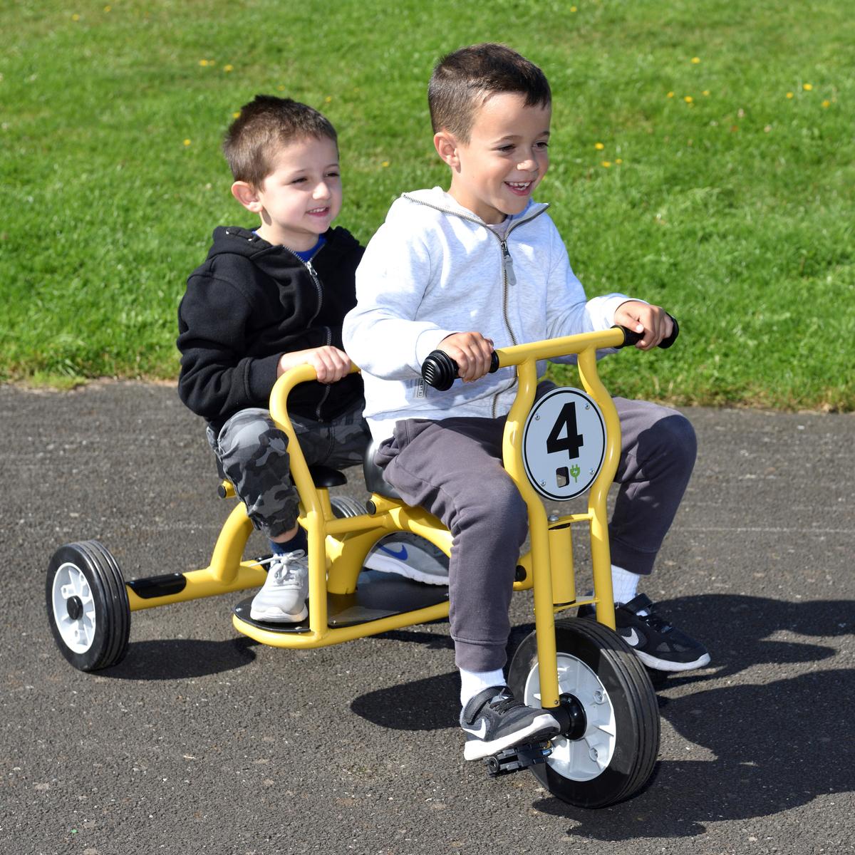 Early Years Bikes, Trikes, Nursery Bikes & Balance Bikes | GLS