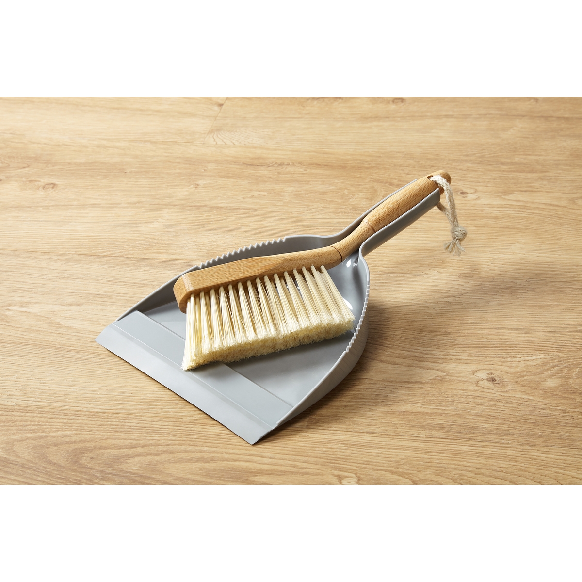 ADDIS Bamboo Dust Pan and Brush | CP00052437 | Findel International