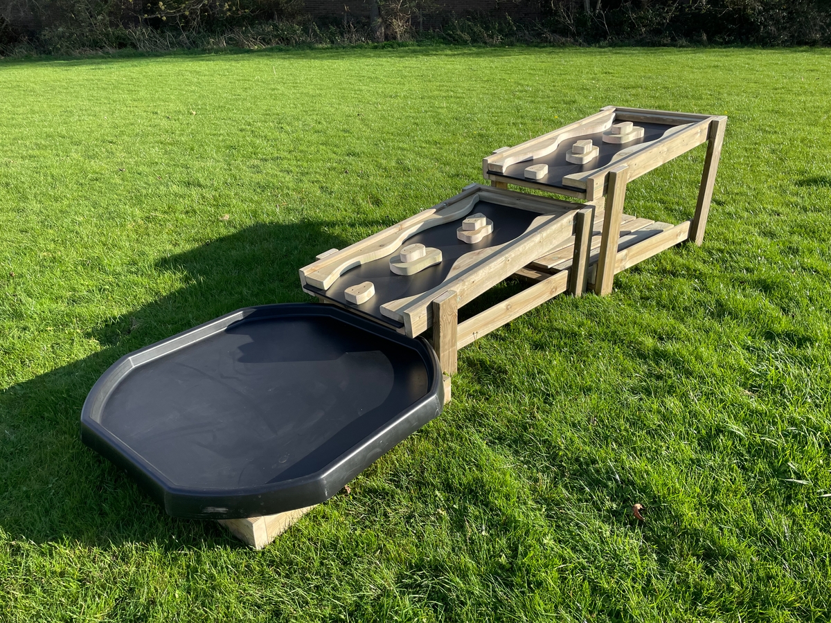 NEWBY LEISURE Outdoor Water Chute & Play Tray Table | GP00053641 | GLS