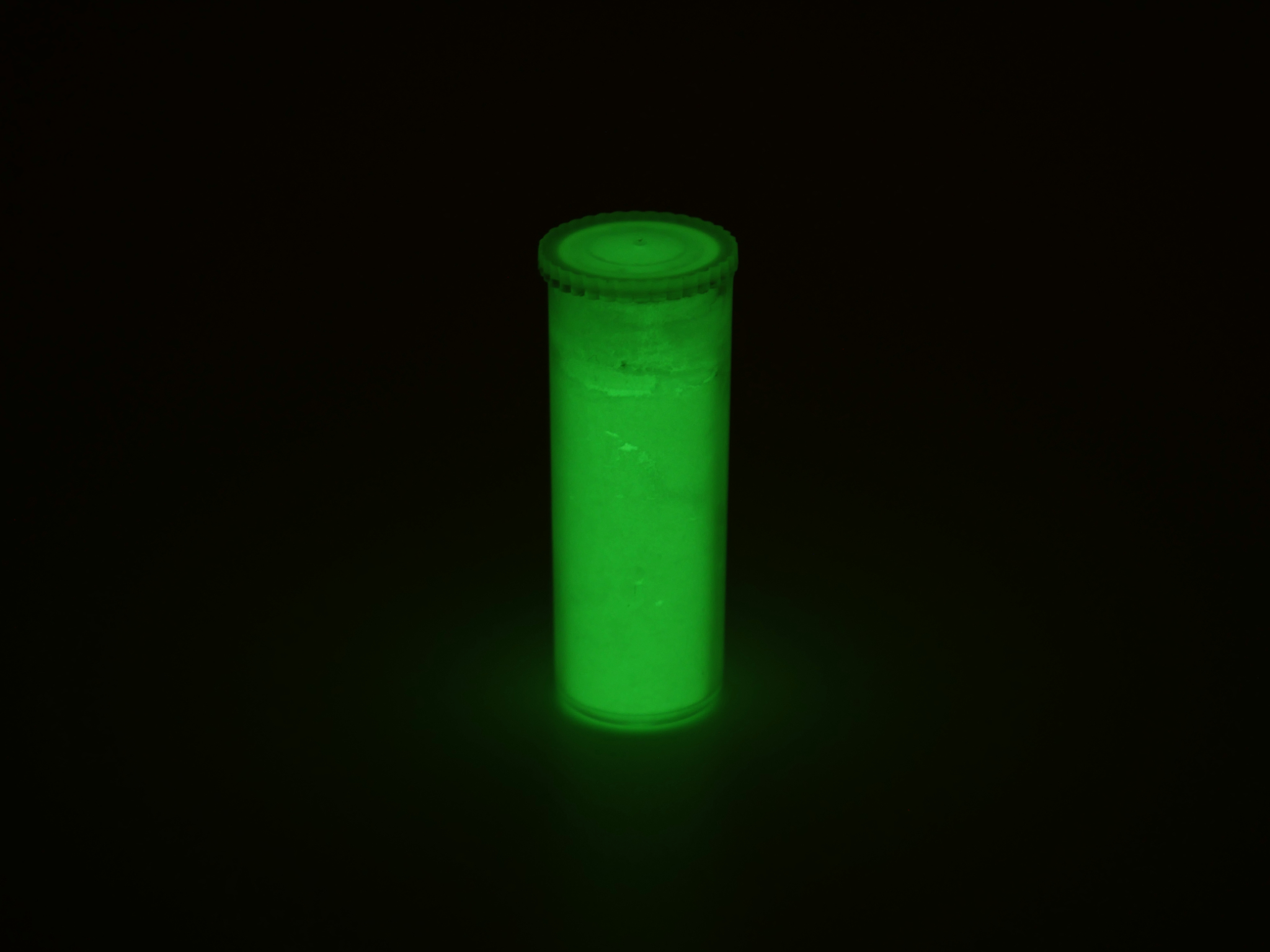 PP00054319 Glow in the Dark Pigment Philip Harris