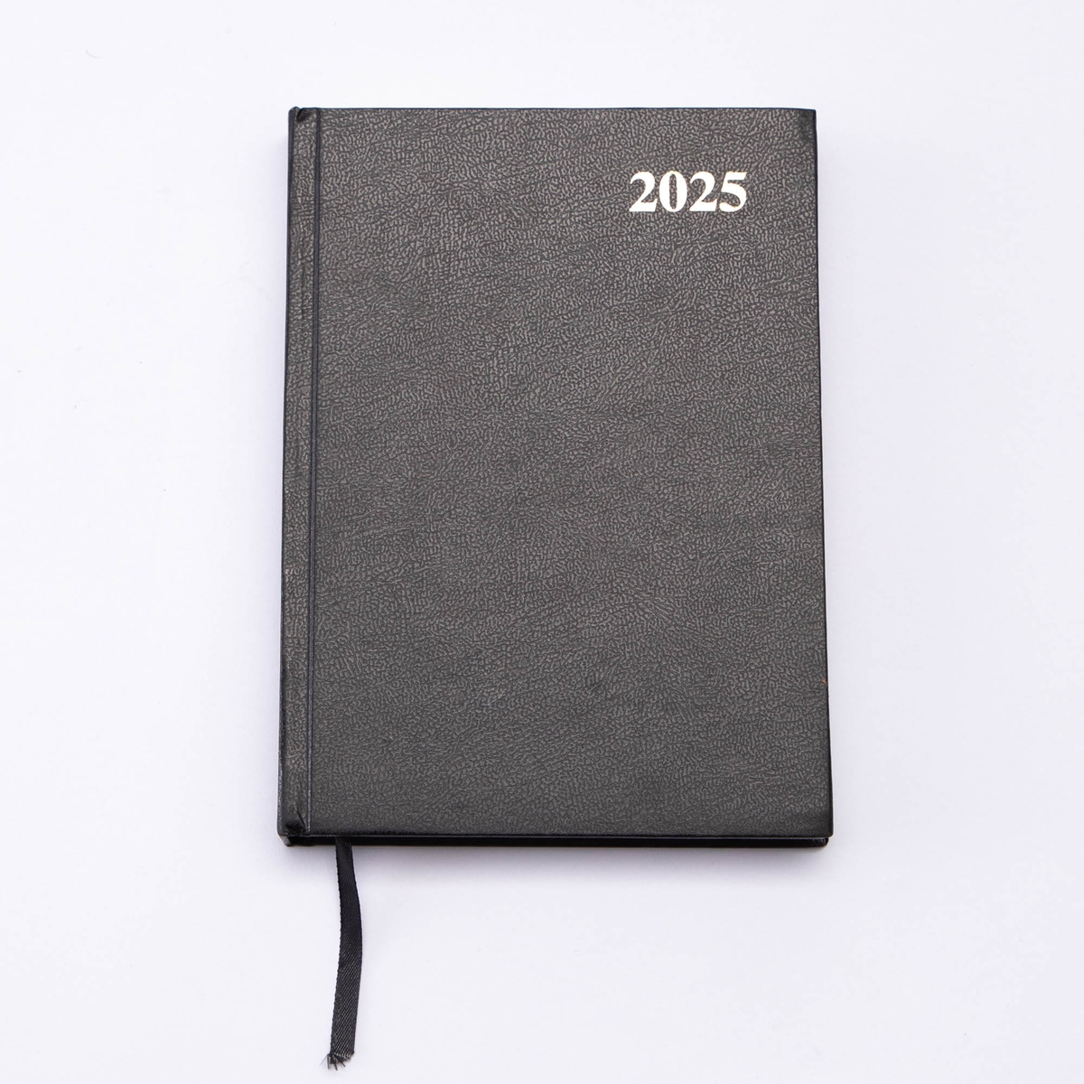 Classmates A5 Week to View Calendar Diary - Black - 2026 - Each ...