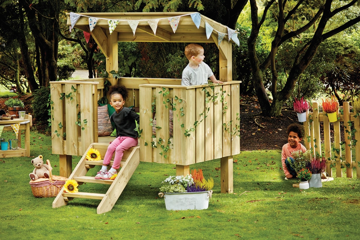 Millhouse Outdoor Raised Den | GP00058652 | GLS