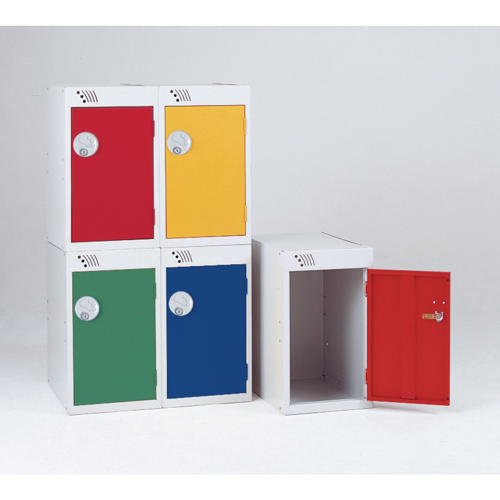 FE052288 - Quarto Lockers - Deadlock | Findel International