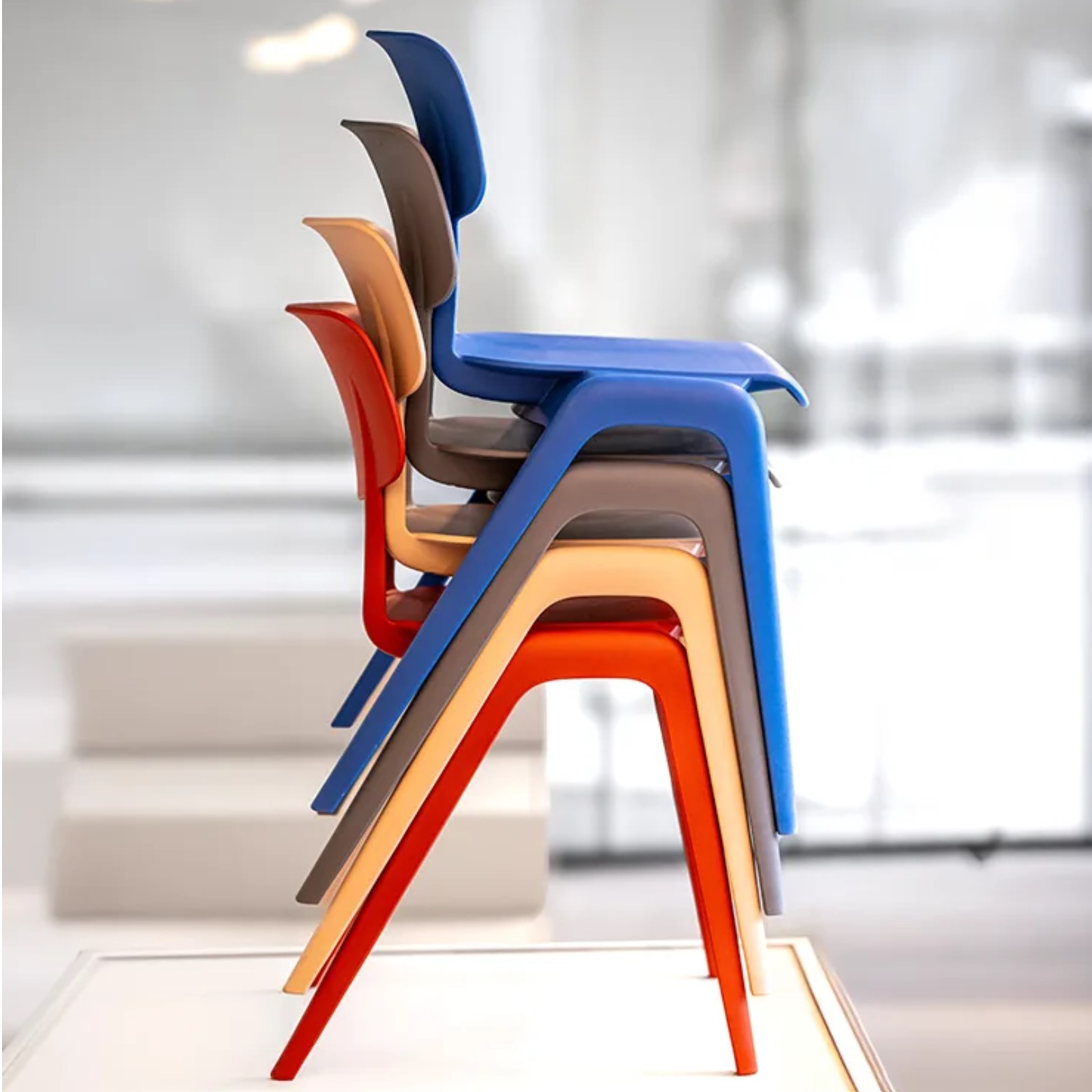 FE060142 - Sutton Chair | Findel International