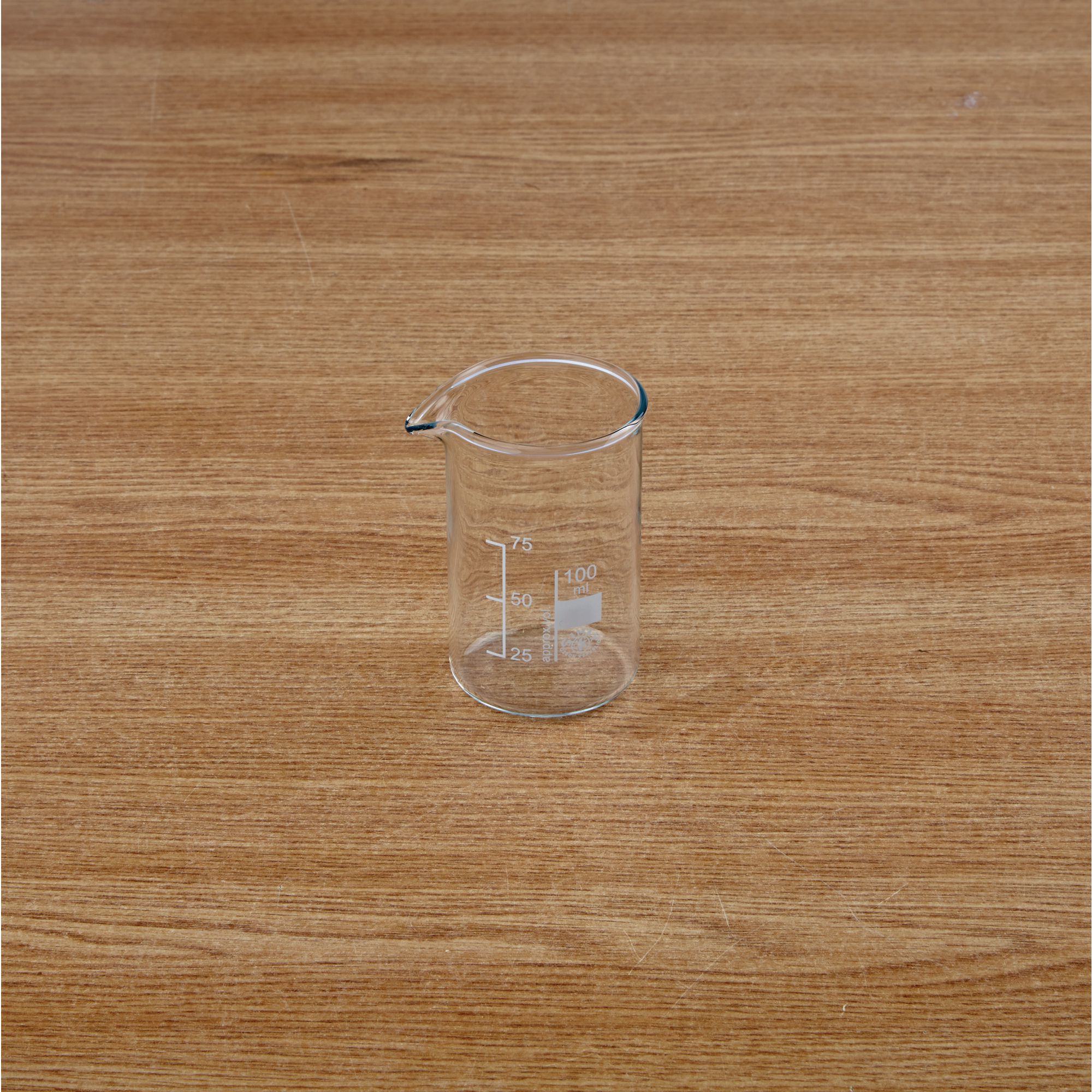 Simax Tall form Beakers with Spout - 100mL - E8R06866 | Findel ...