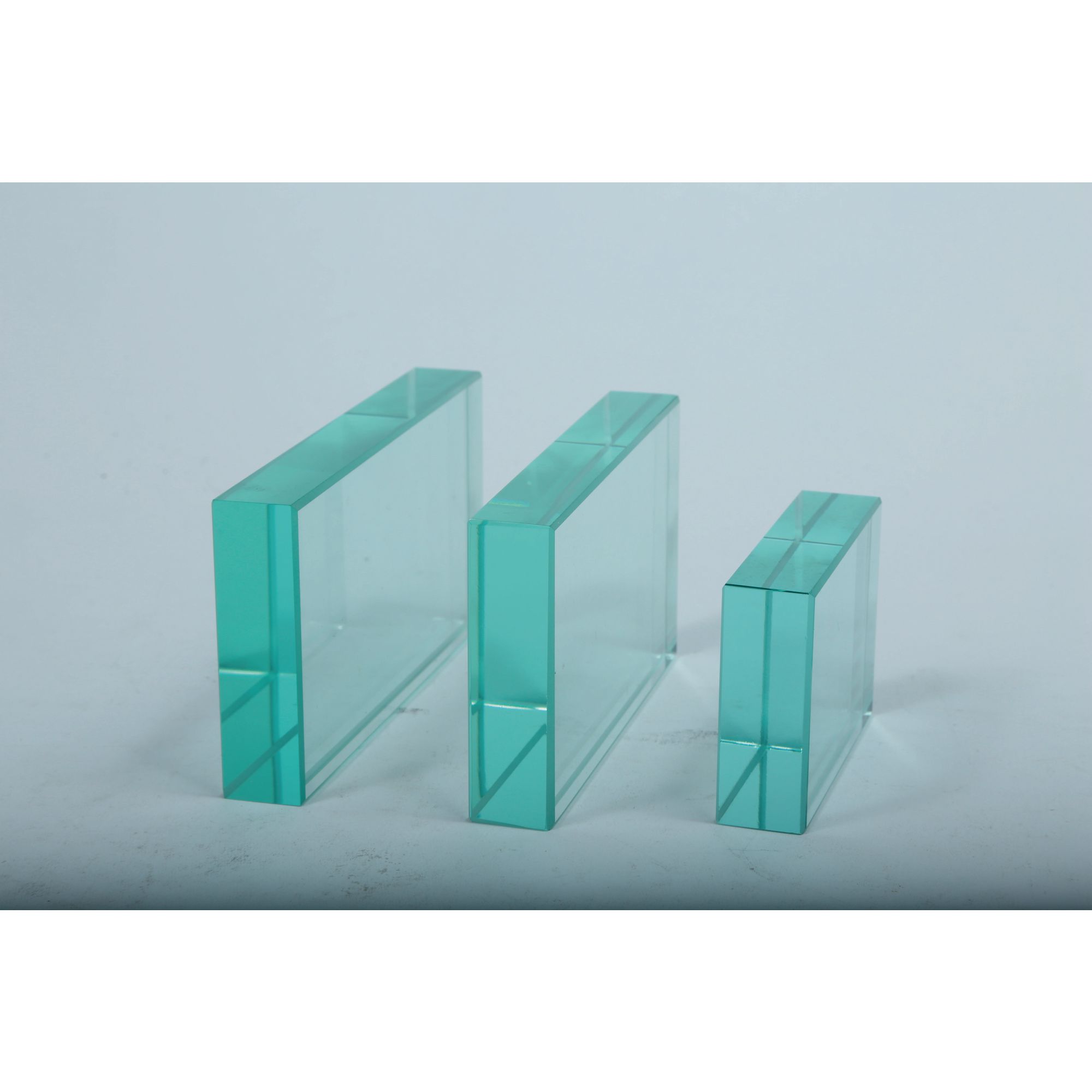 Glass Rectangular Prism - 125 x 65 x 18mm - B8R06967 | Philip Harris