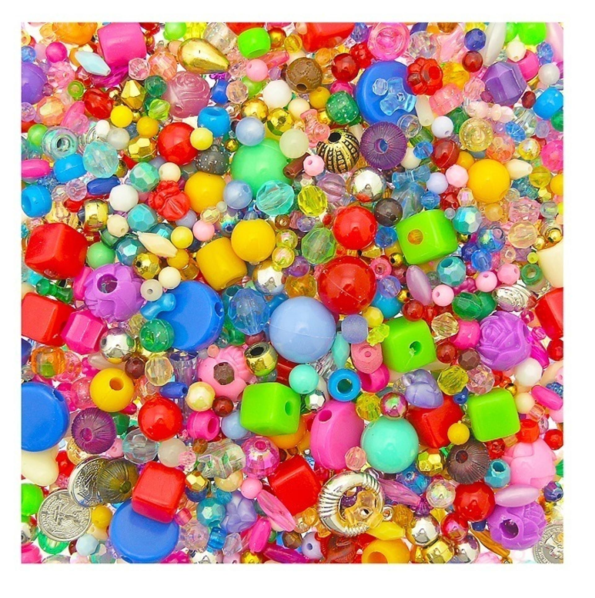Plastic Beads Assorted - 450g | DRYBEADSPL | Findel Dryad
