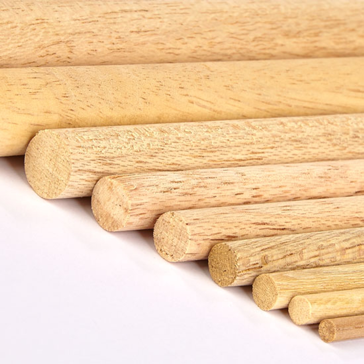 Hardwood Dowels - Round - 600mm Long x 25mm. Pack of 10 | MT700L ...